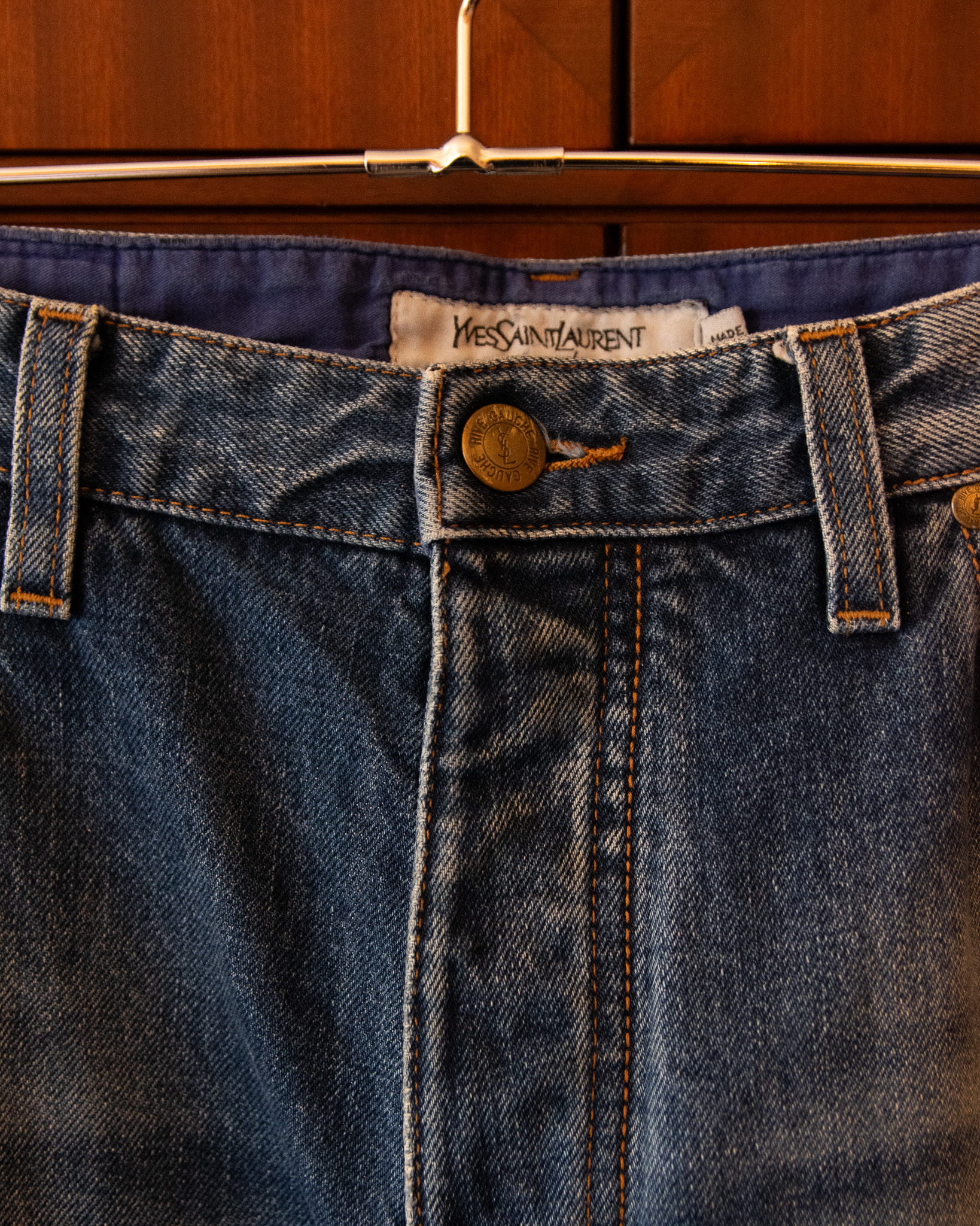 YVES SAINT LAURENT BY TOM FORD SS04 PLEATED FLARED JEANS IN FADED BLUE ...